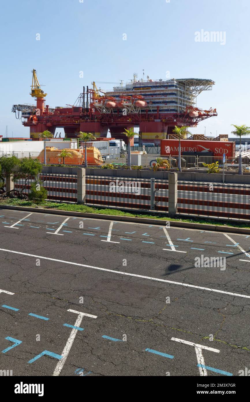 Port of santa cruz hi-res stock photography and images - Alamy