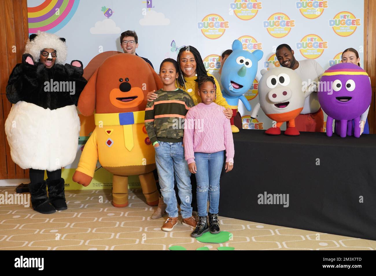 Hey duggee live hi-res stock photography and images - Alamy