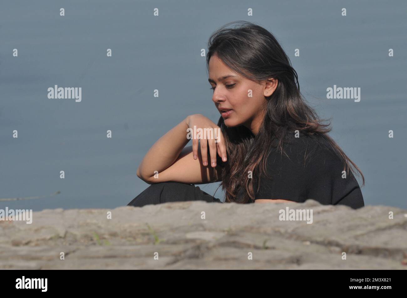 New Delhi, New Delhi, India. 17th Dec, 2022. photo shoot at bank of ...