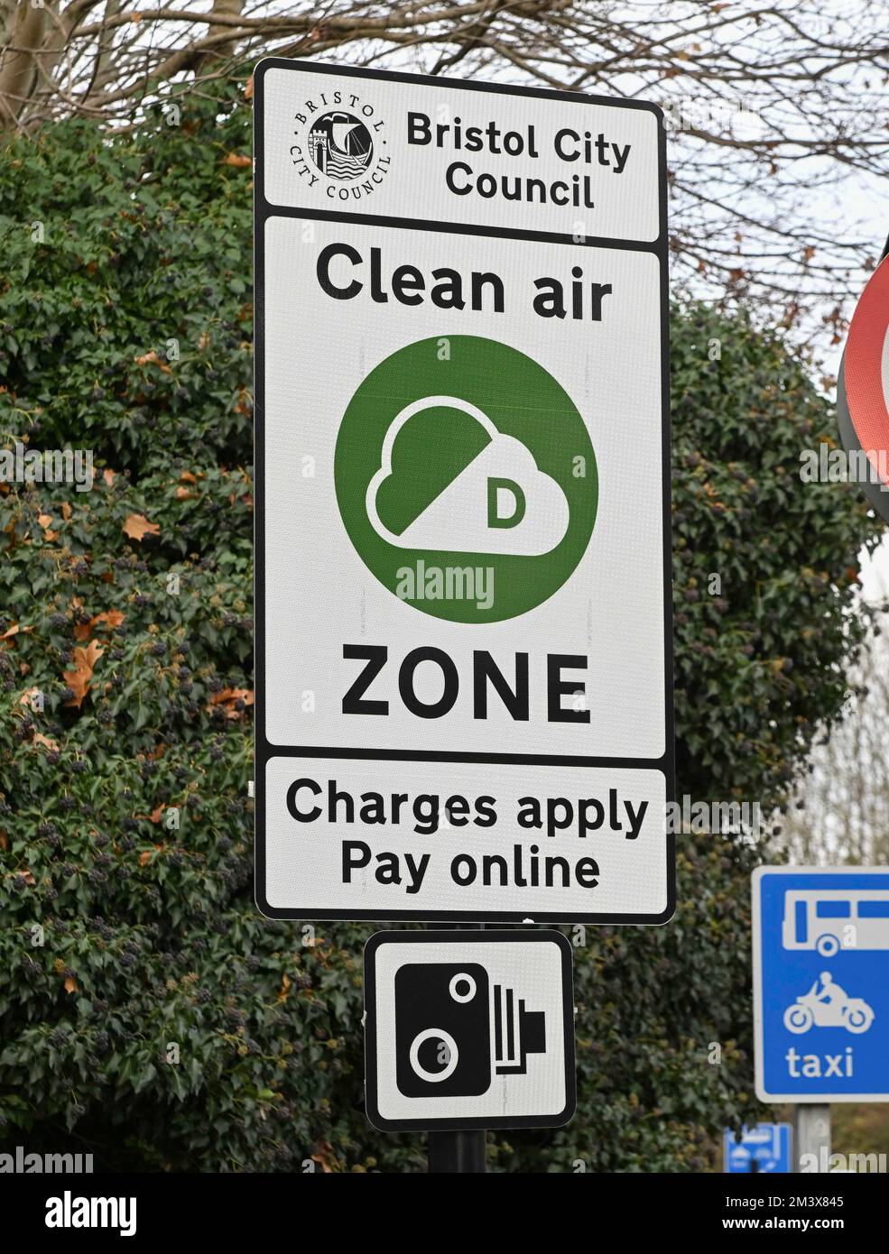 Bristol clean air zone sign hi-res stock photography and images - Alamy