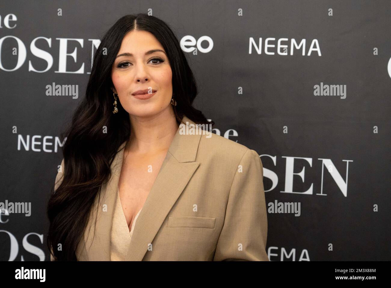 Elizabeth Tabish at the premiere of The Chosen at the Eye Filmmuseum in ...