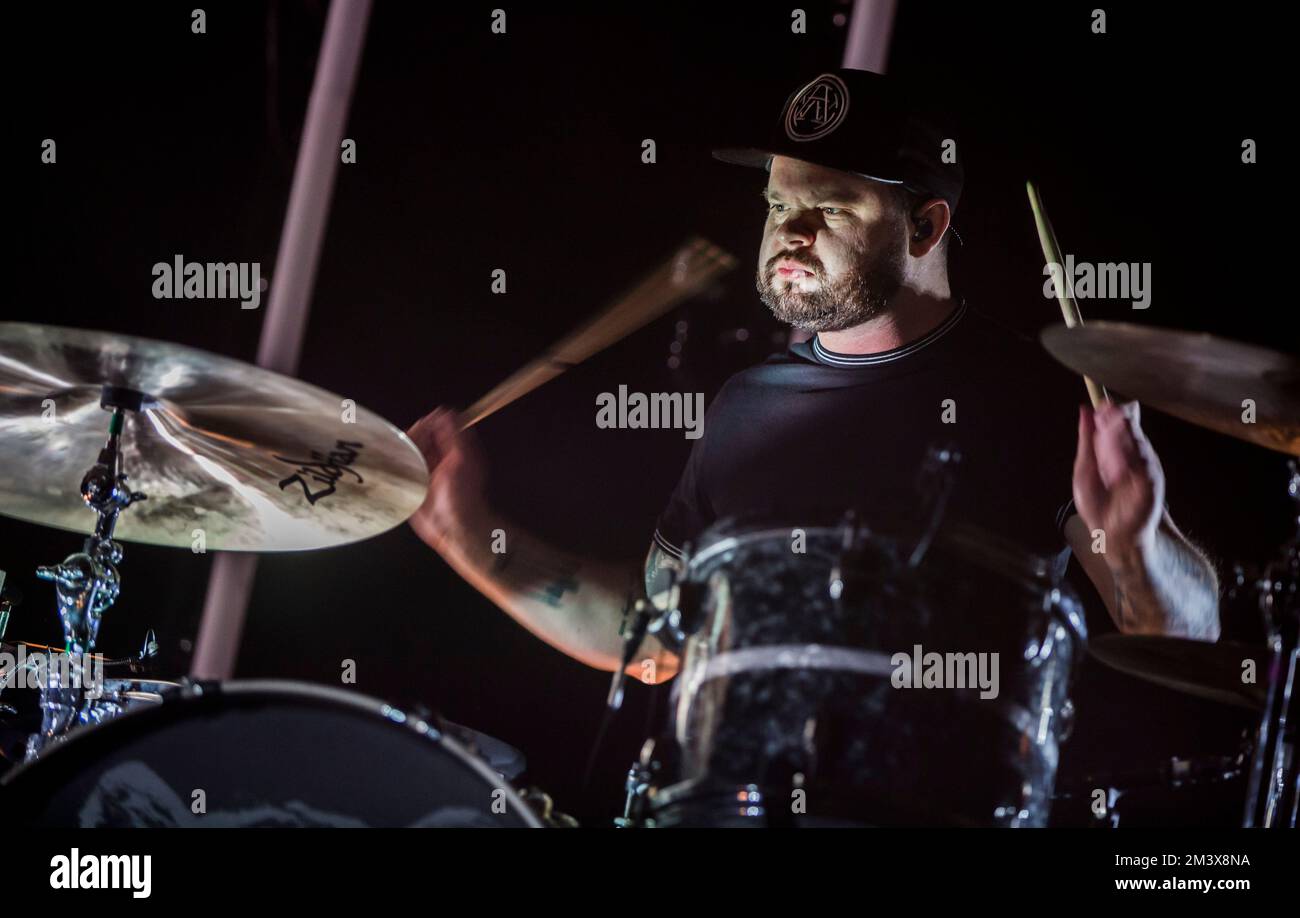 Royal blood promo shoot hi-res stock photography and images - Alamy