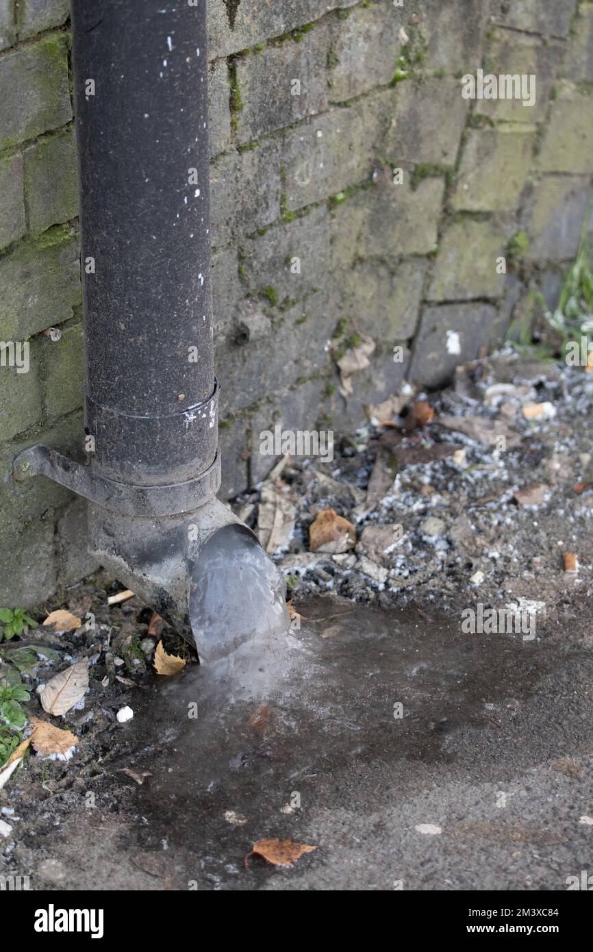 Water pipes leak england hi-res stock photography and images - Alamy