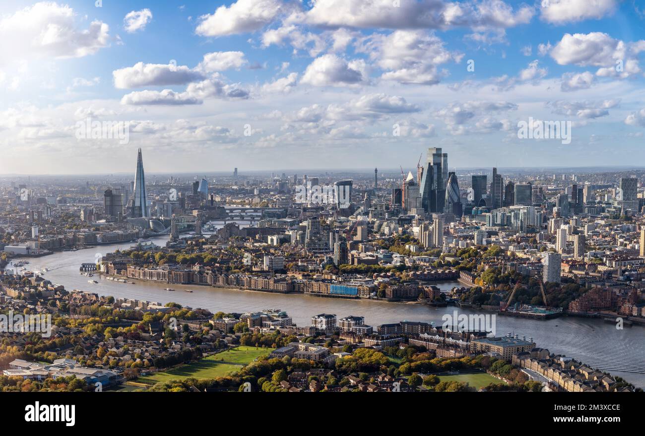 The city of london panorama hi-res stock photography and images - Alamy