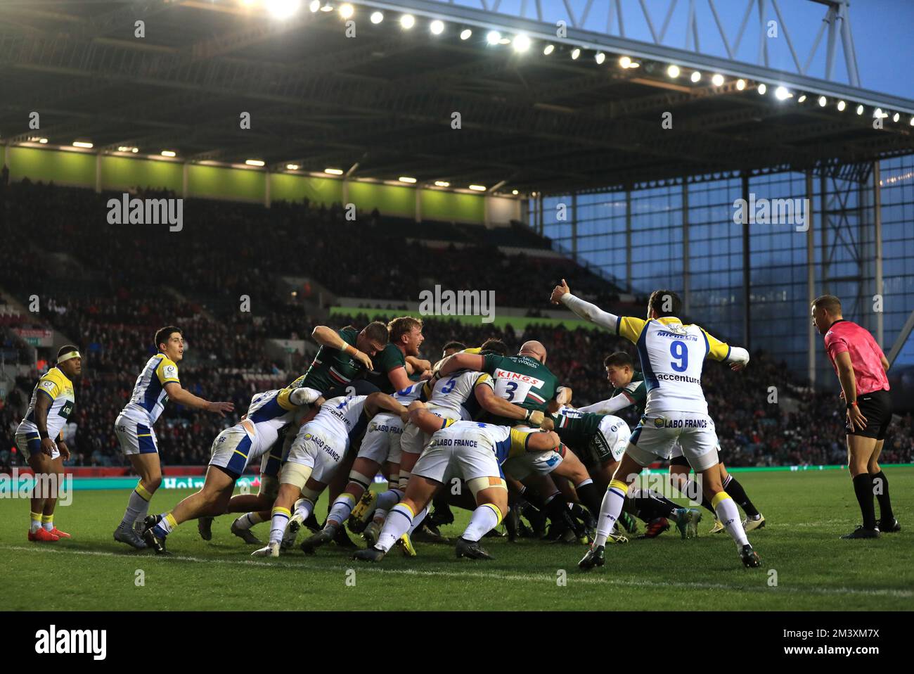 Leicester tigers players 2022 hi-res stock photography and images - Alamy
