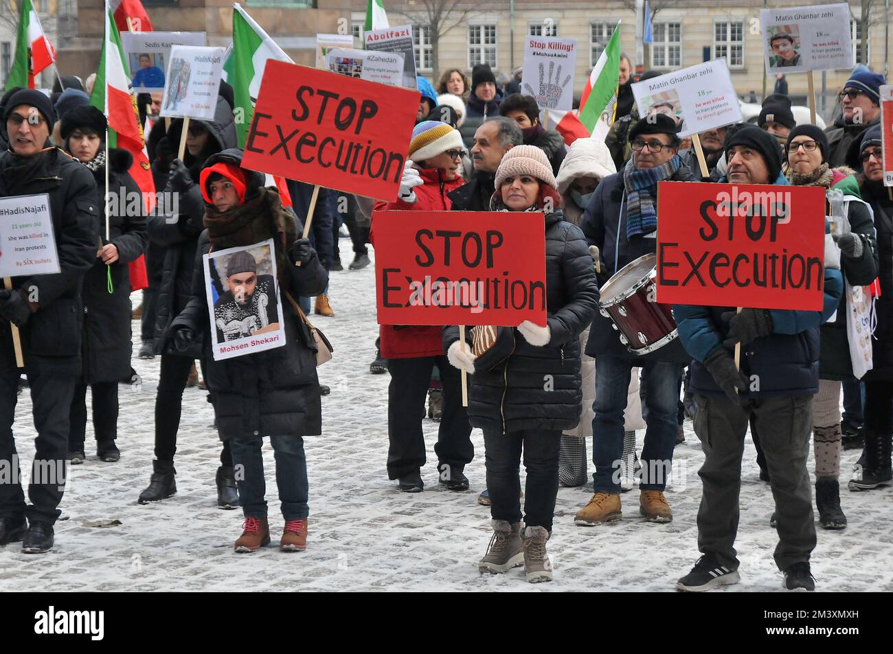 Stop executiion hi-res stock photography and images - Alamy