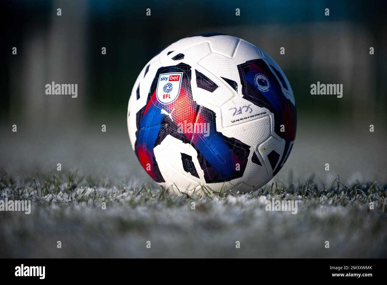PUMA Official Match Ball EFL 22/23 Stock Photo - Alamy