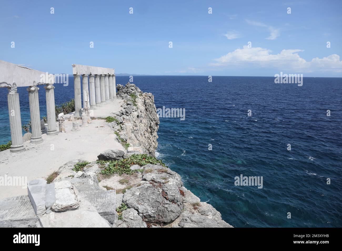 Two pillars island hi-res stock photography and images - Alamy