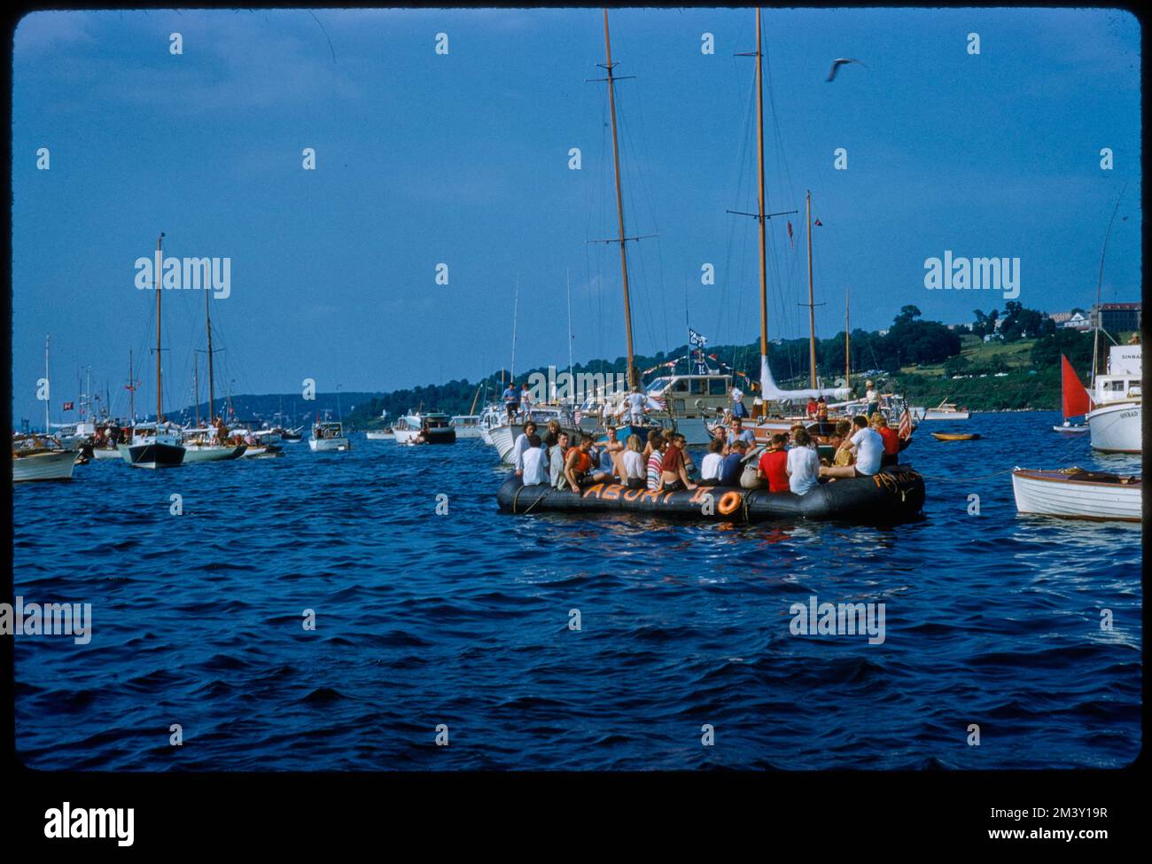 Rowing, Harvard-Yale Regatta , Toni Frissell, Antoinette Frissell Bacon ...
