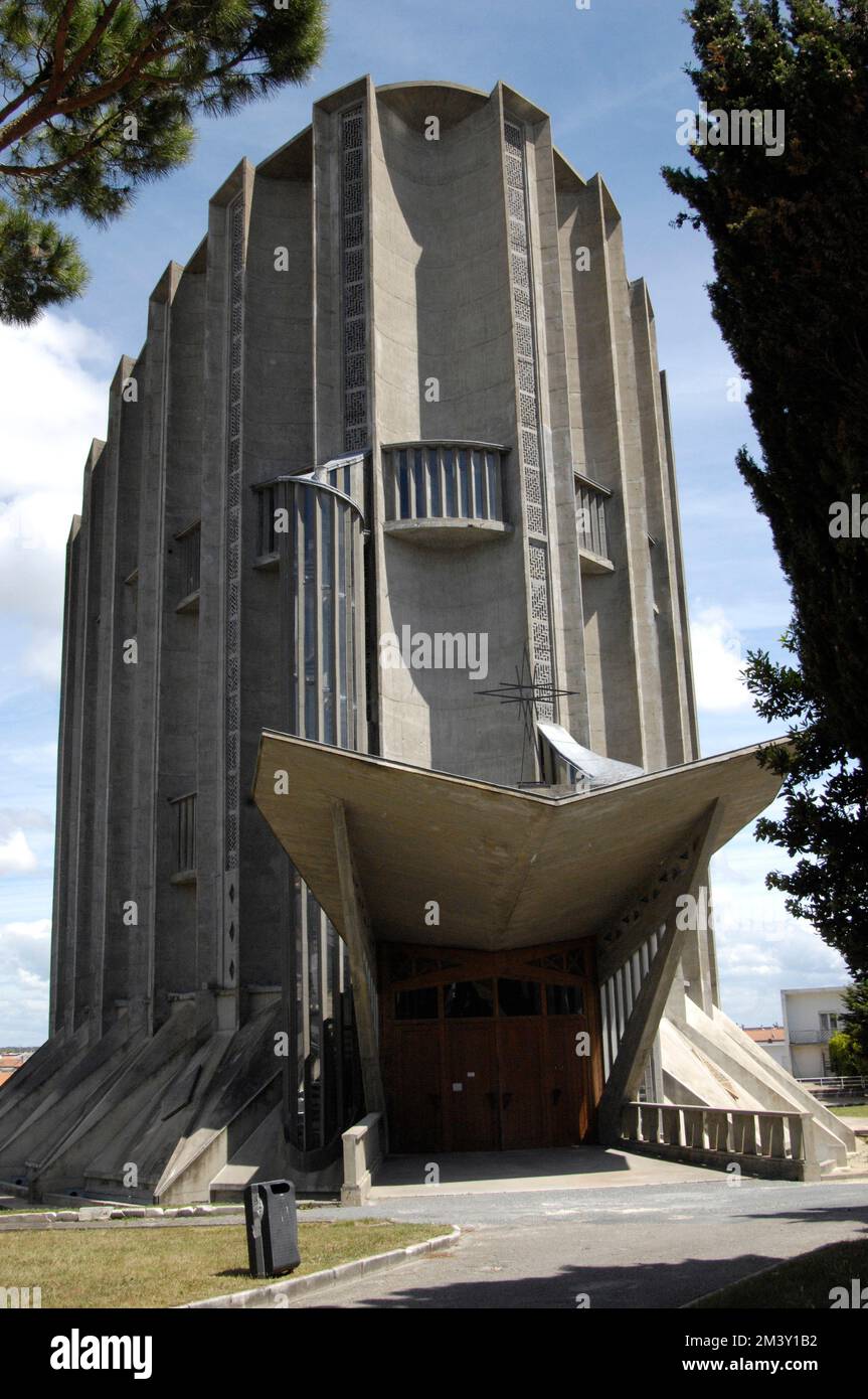 MODERN ARCHITECTURE - ROYAN CATHEDRAL - CHARENTE MARITIME FRANCE ...