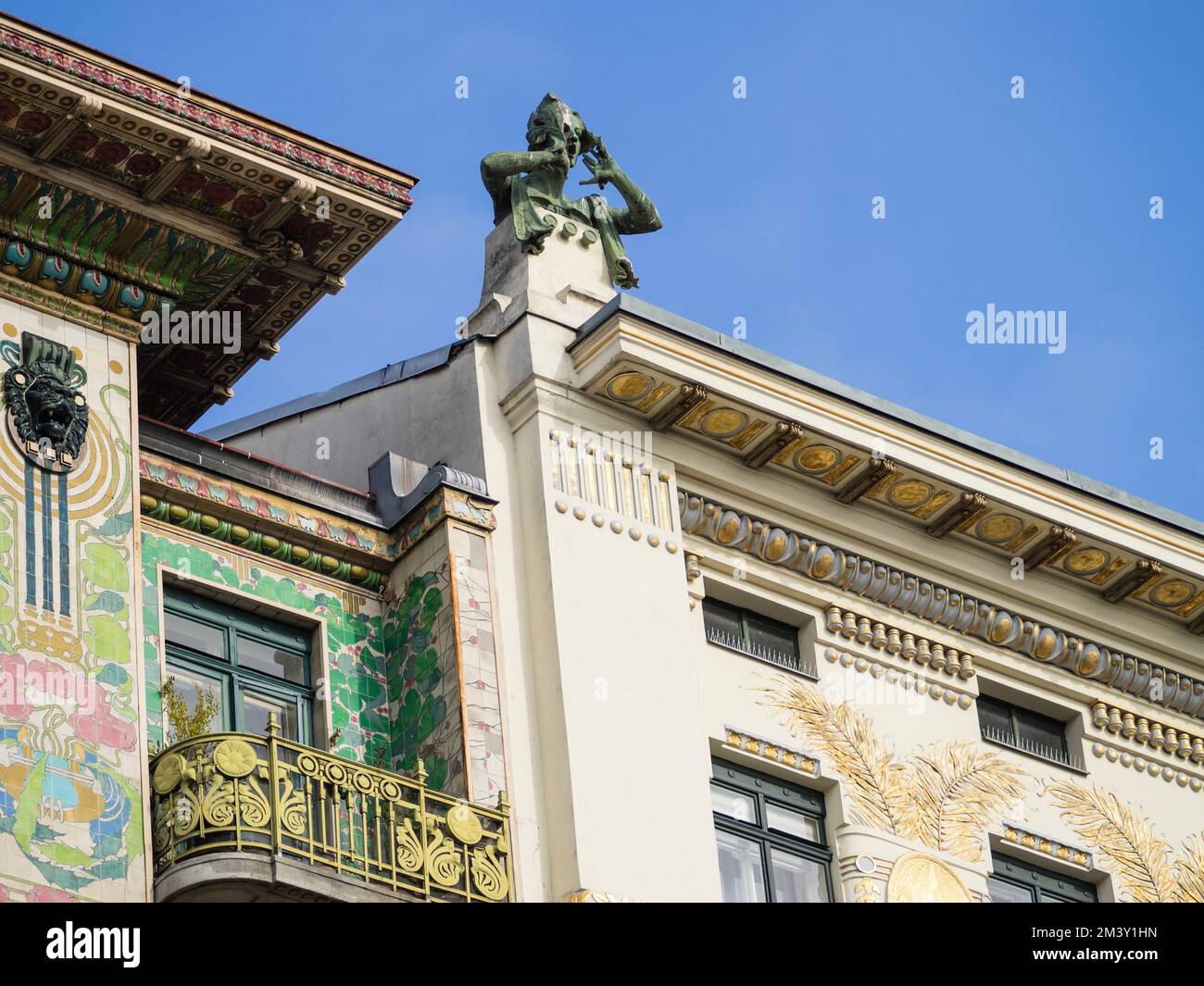 Detail from the art deco Otto Wagner Houses, 38 and 40 Linke Wienzeile ...