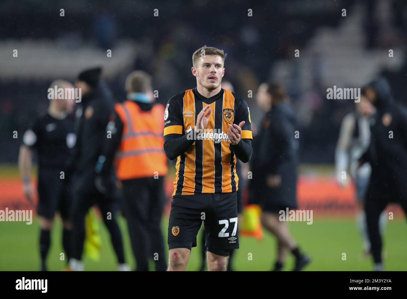 Regan Slater #27 of Hull City claps his hands and applauds the ...