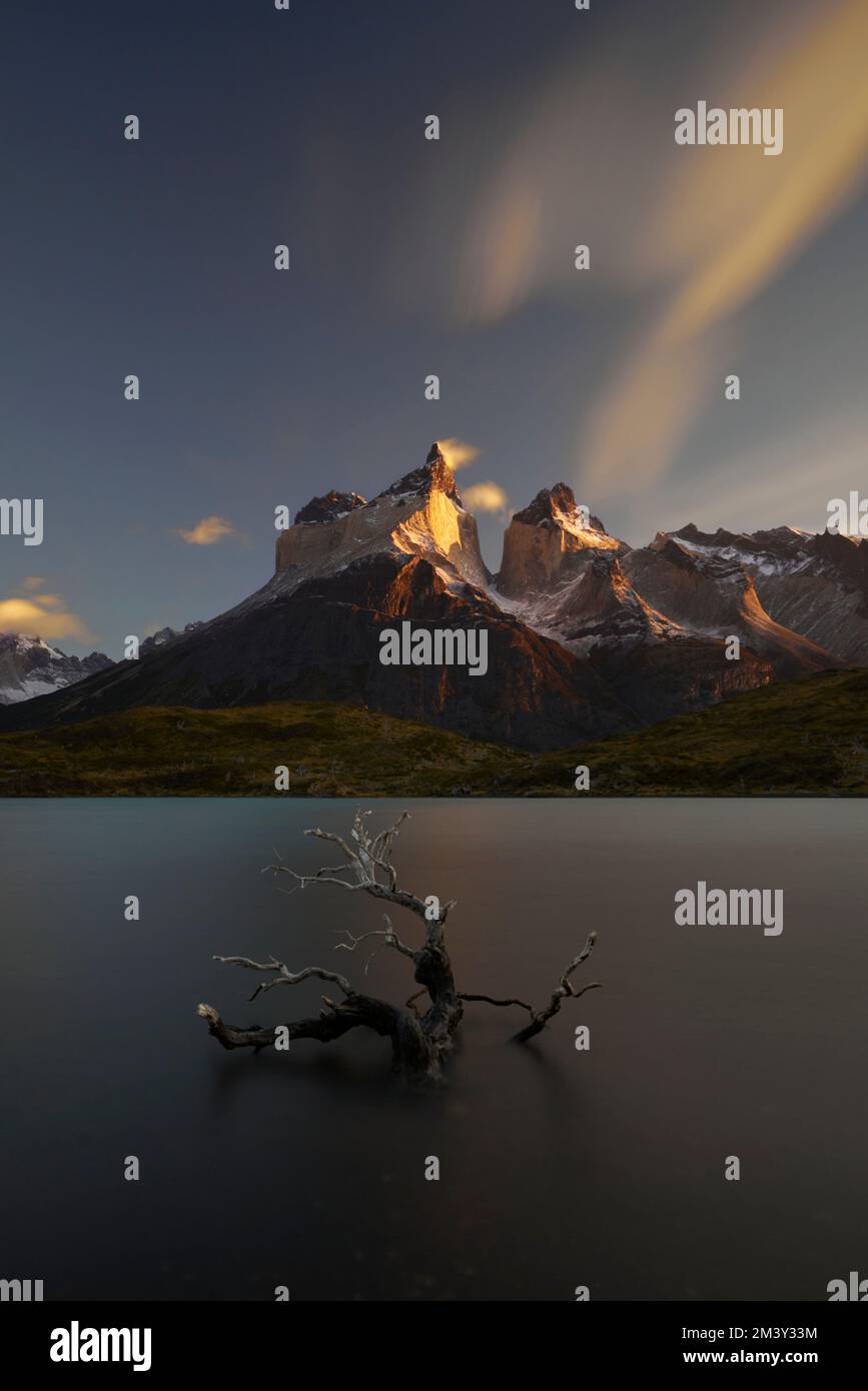 Cuernos o cuernos hi-res stock photography and images - Alamy