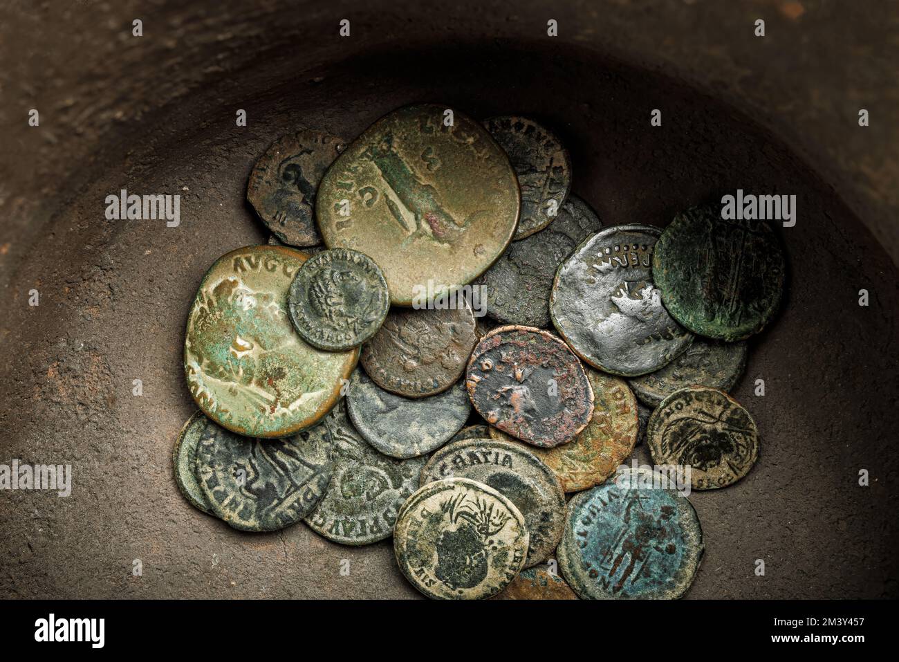 Roman hoard coins hi-res stock photography and images - Alamy