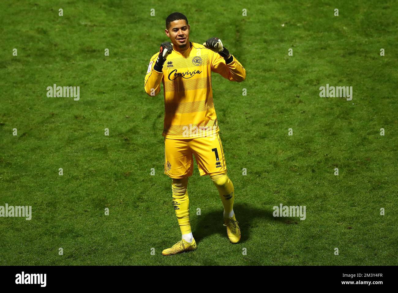 Seny dieng celebrates hi-res stock photography and images - Alamy