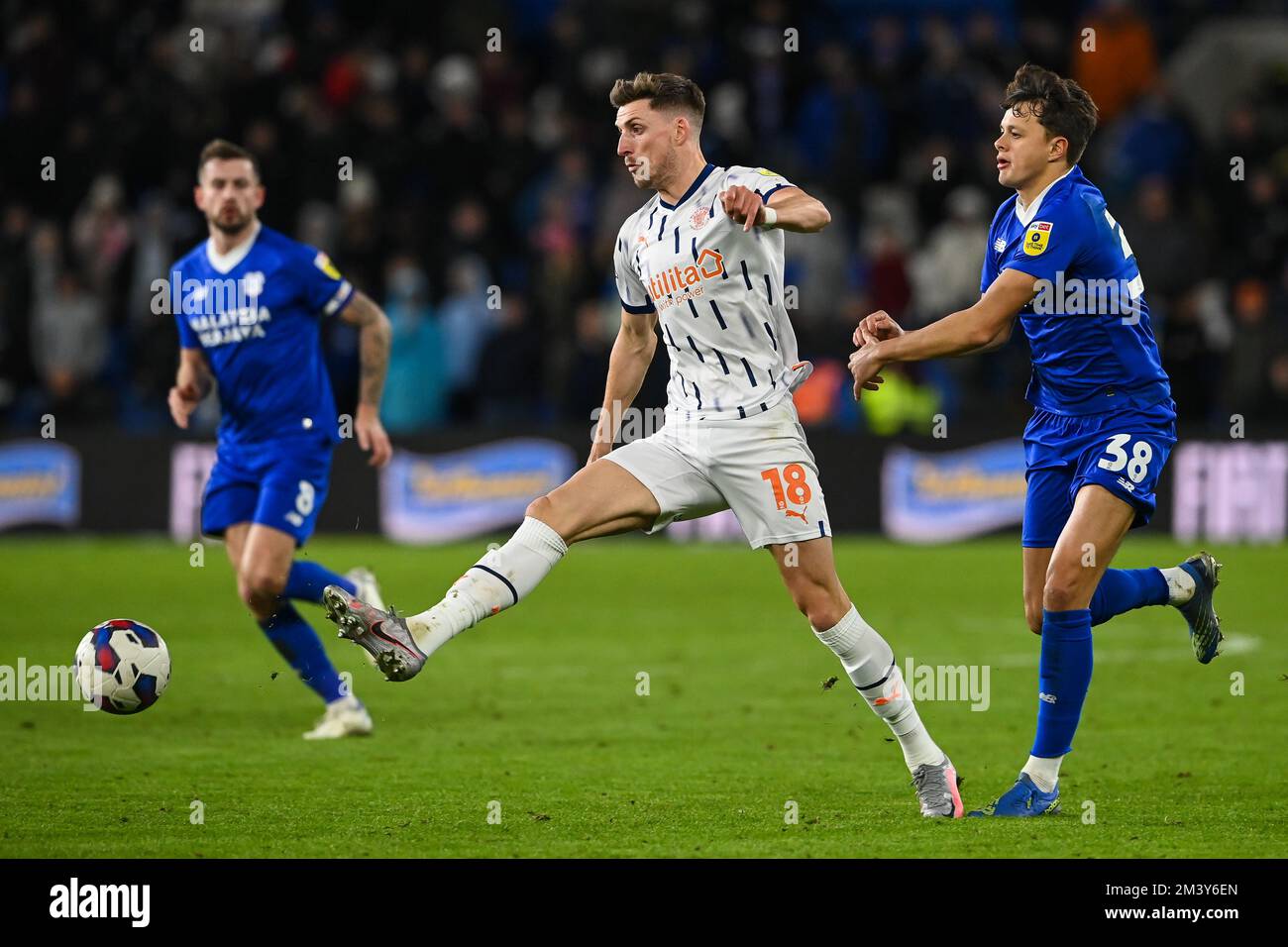 Jake Beesley #18 of Blackpool in action during the Sky Bet Championship ...