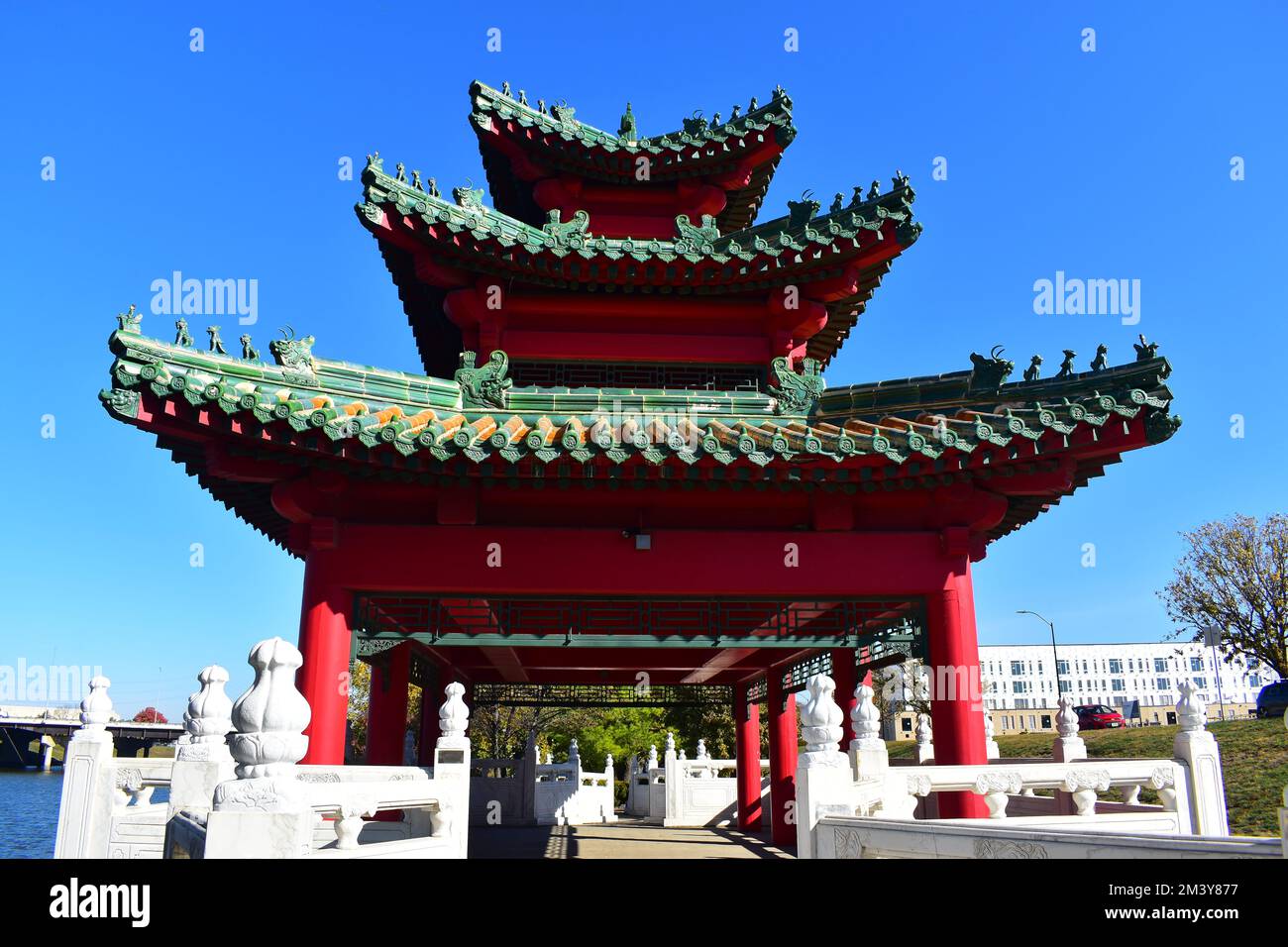 Robert d ray asian garden hi-res stock photography and images - Alamy