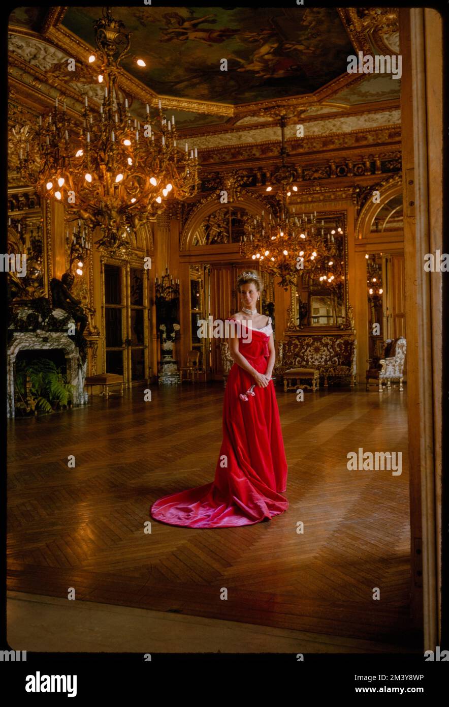 Vanderbilt Story, Mrs. Hutton , Toni Frissell, Antoinette Frissell ...
