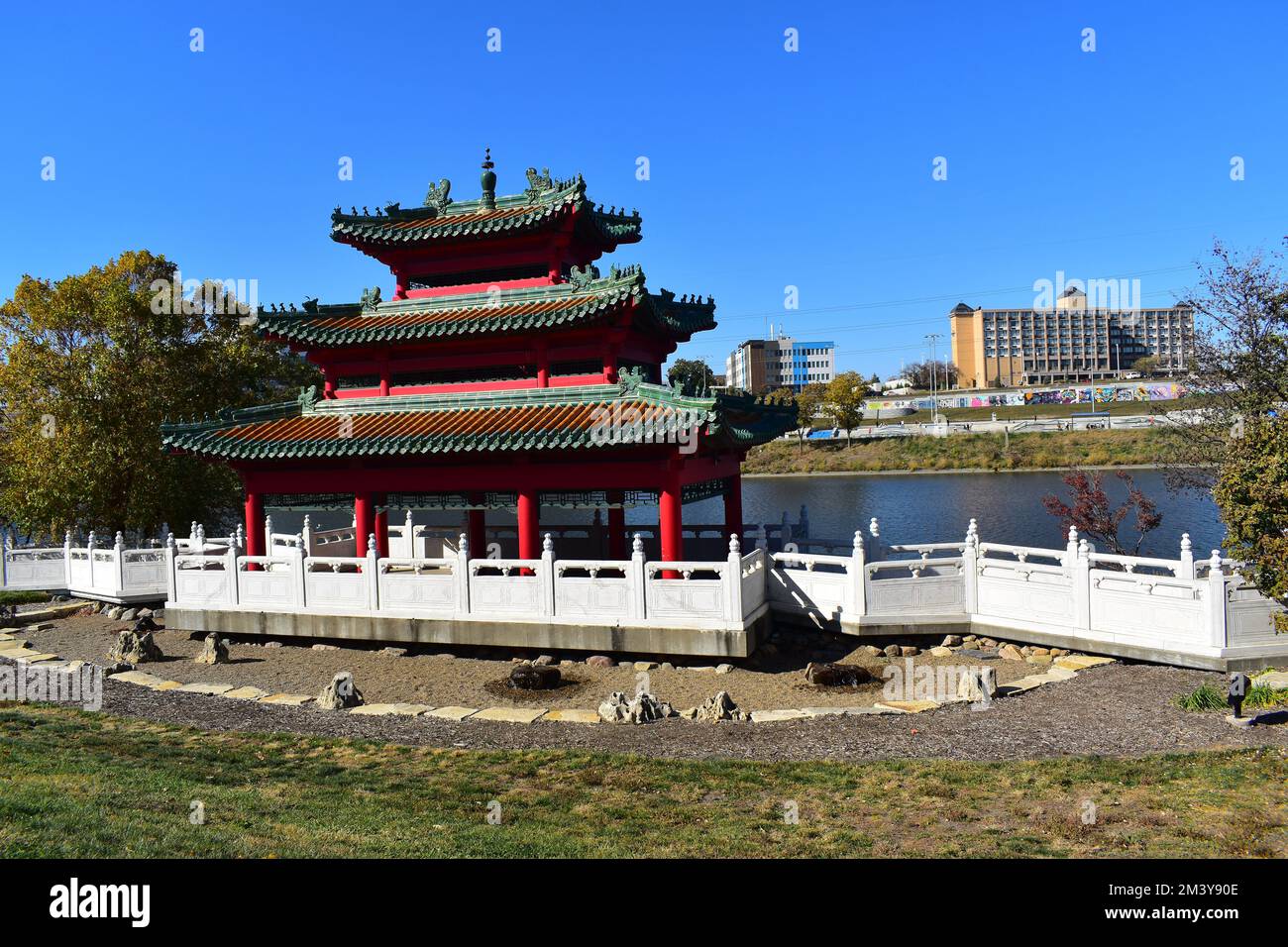 Robert d ray asian garden hi-res stock photography and images - Alamy