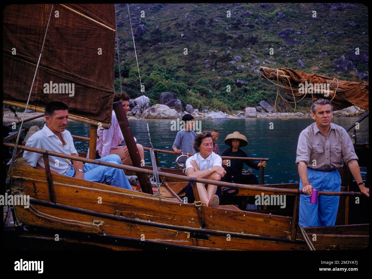 Hong Kong Boats, People in Sampans, Junks, Racing, Boys School, Toni ...