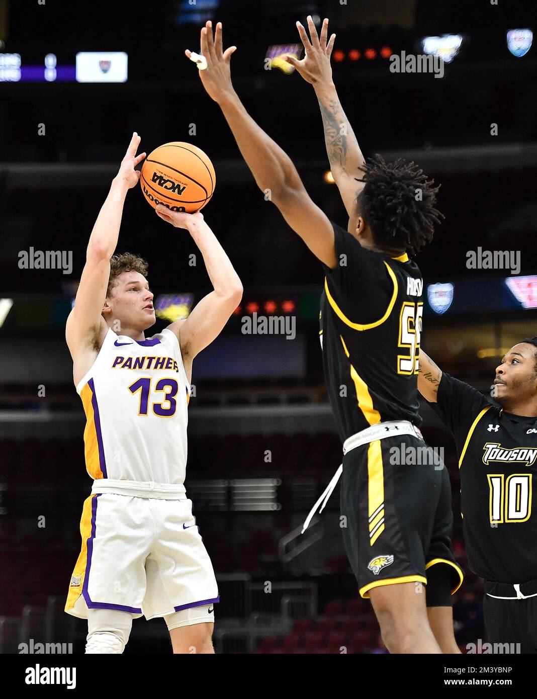 Landon wolf hi-res stock photography and images - Alamy