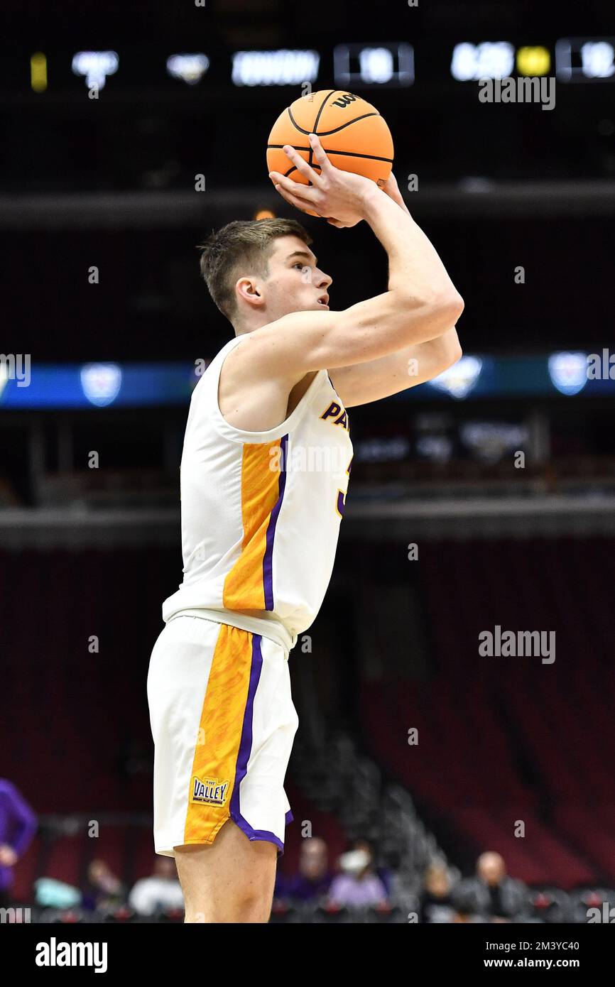 Chicago, Illinois, USA. 17th Dec, 2022. Northern Iowa Panthers guard ...