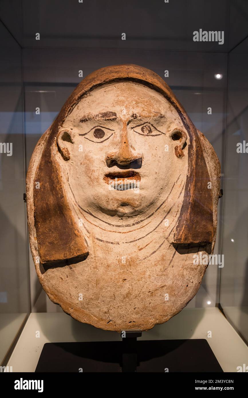 Upper part of a coffin lid. Terracotta. New Kingdom, 19th-20th ...