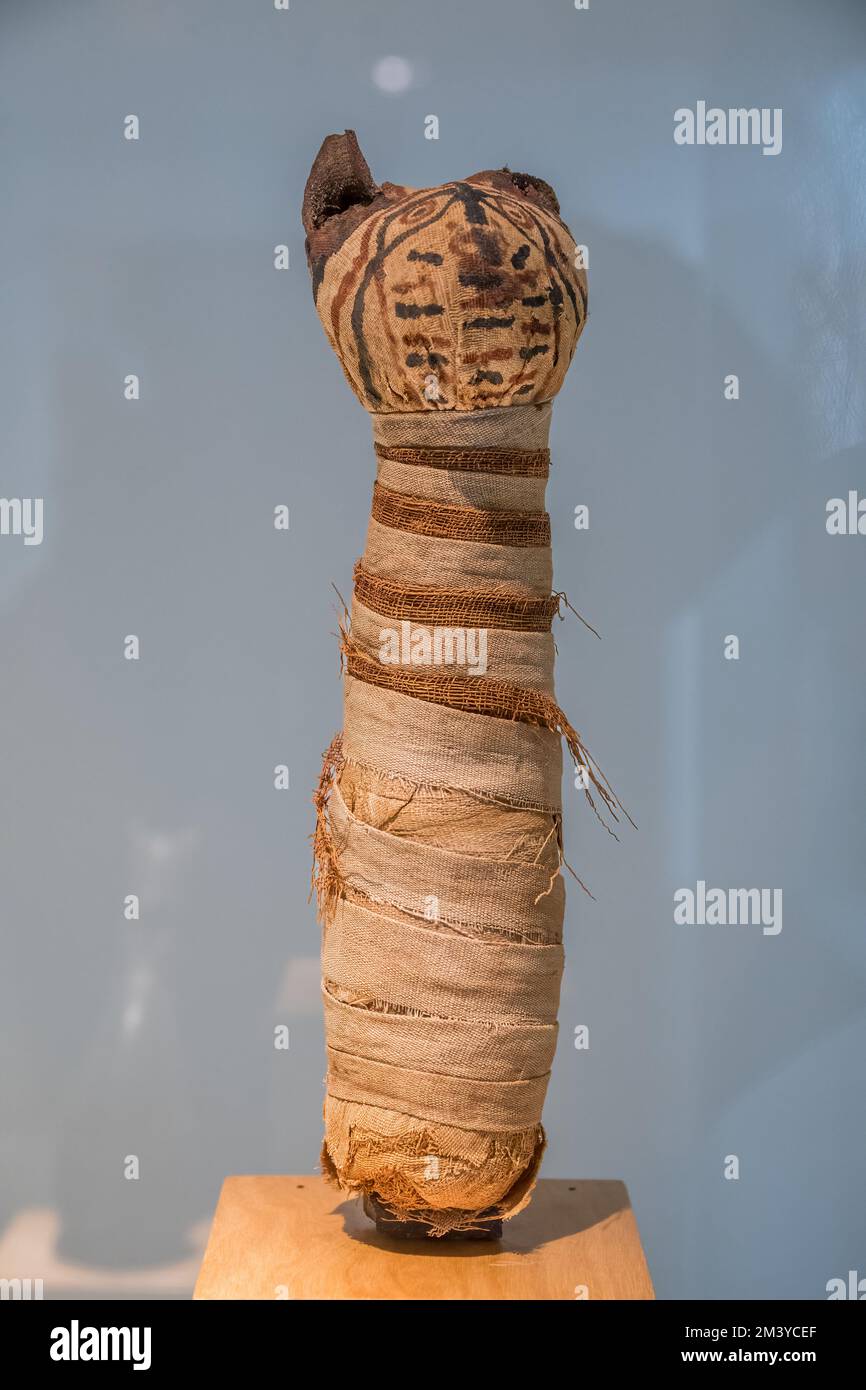 Egyptian cat art hi-res stock photography and images - Alamy