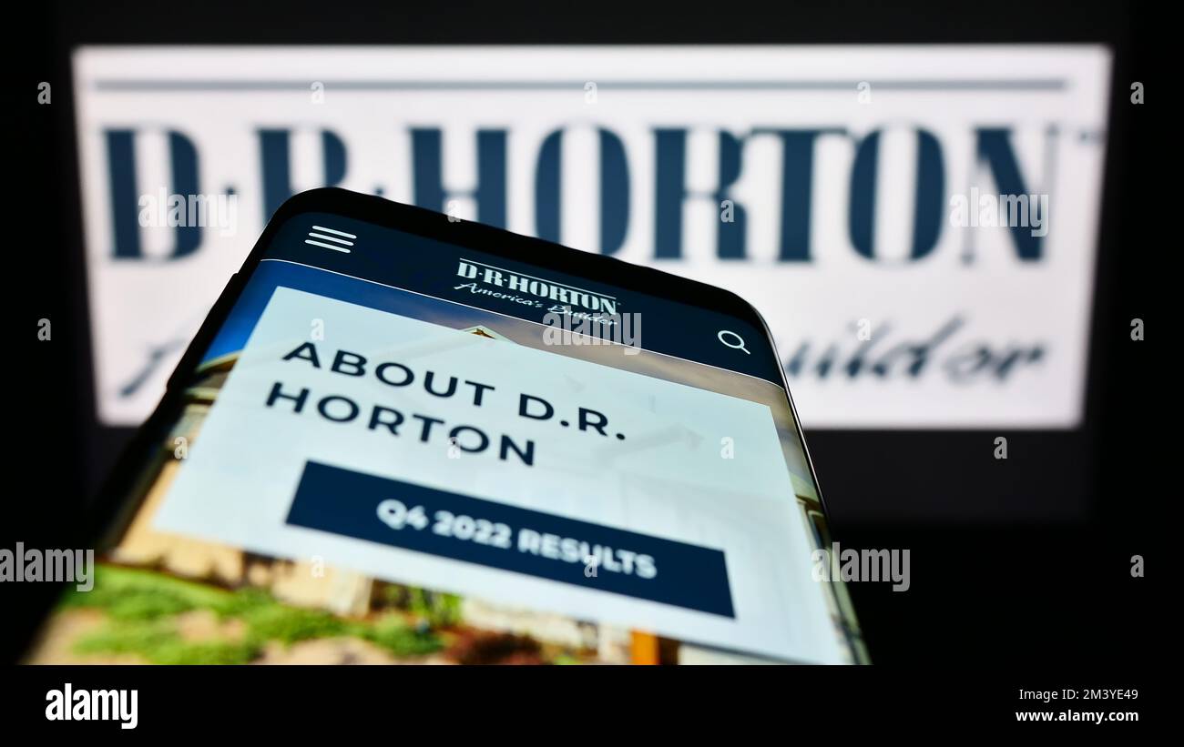 Mobile phone with website of US home construction company D.R. Horton ...