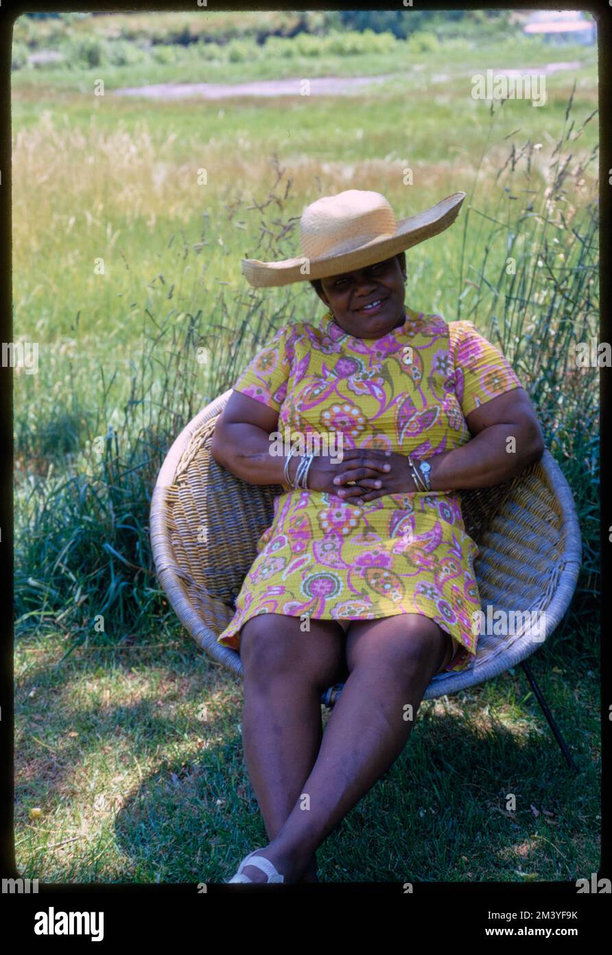 Loretta Griffith & Victoria Harvey at Sherrewogue, St. James, L.I., N.Y ...