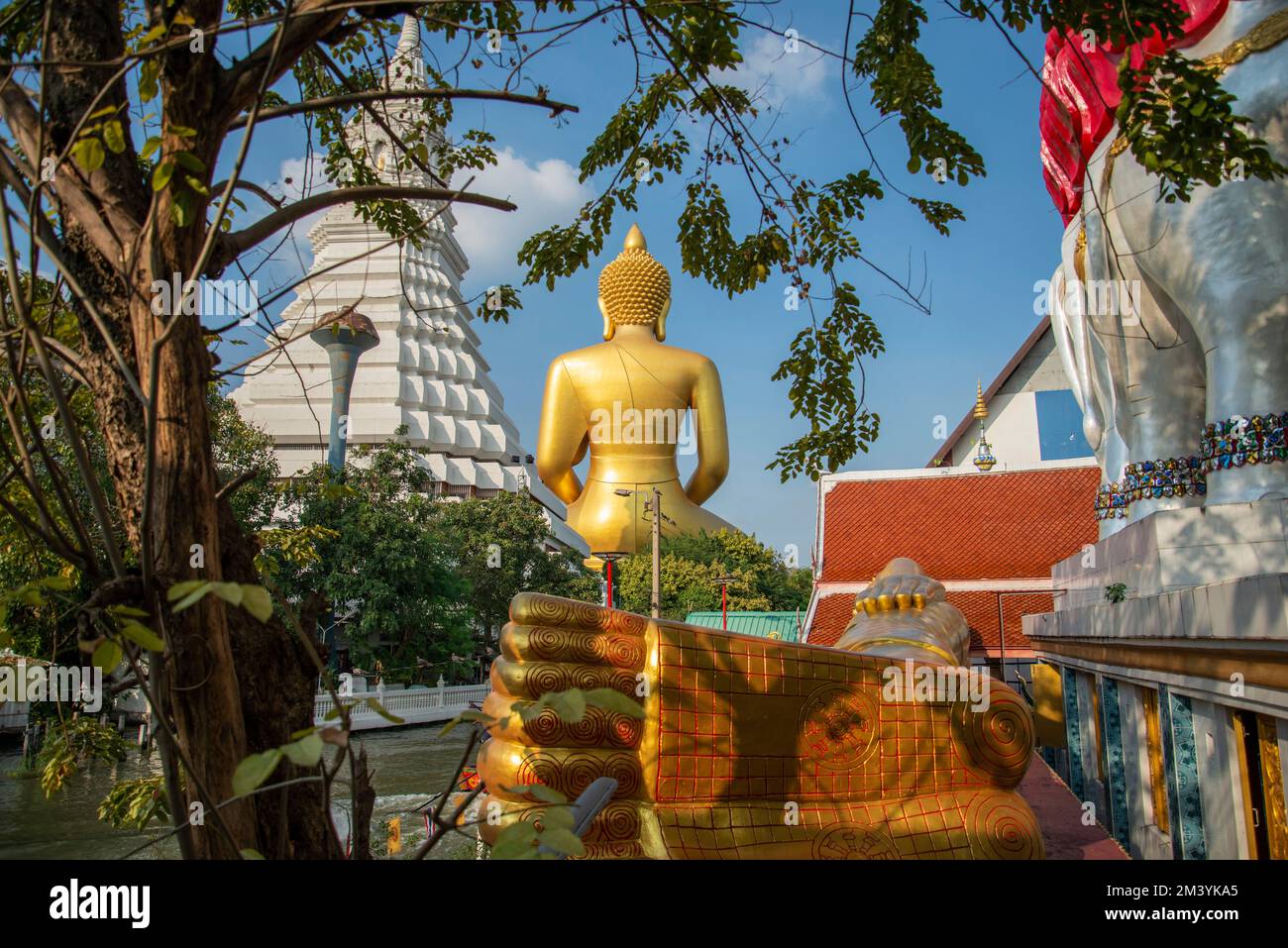 the Big Budda Dhammakaya Thep Mongkol Buddha of the Paknam Bhasicharoen ...