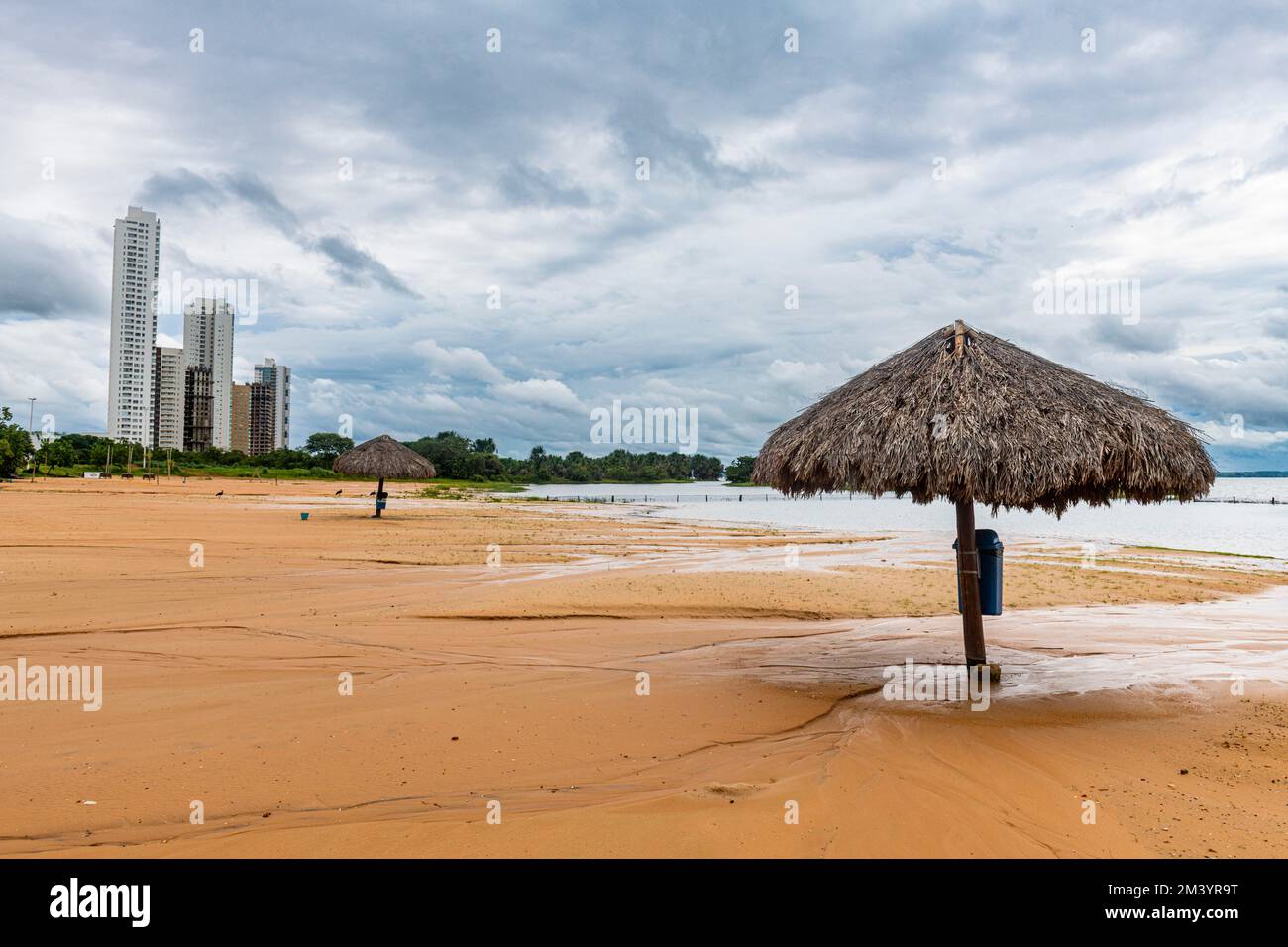 Beach on the Tocantins river, Palmas, Tocantins, Brazil Stock Photo - Alamy