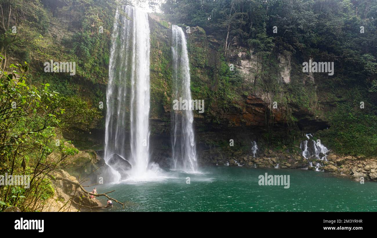 Mexico chiapas river landscape hi-res stock photography and images - Alamy