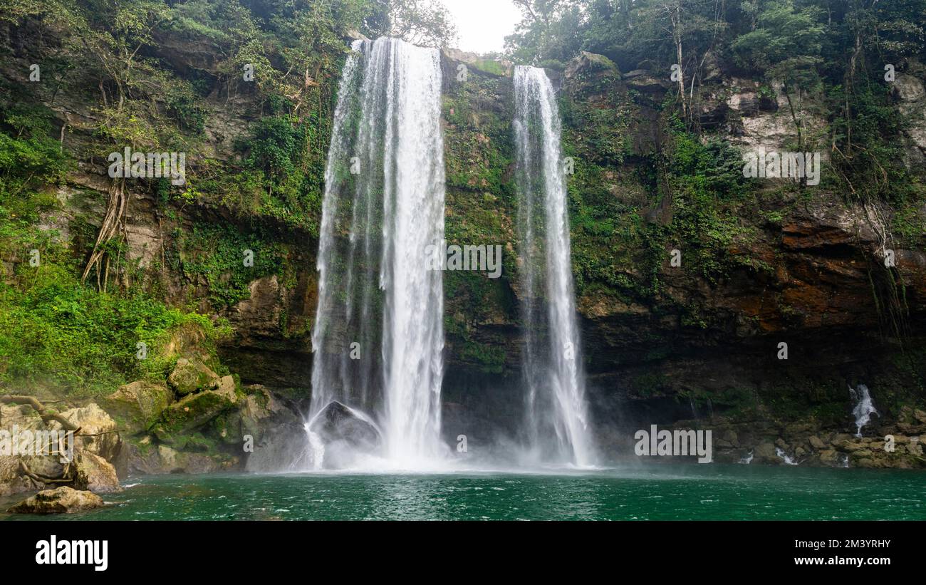 Misol Ha waterfall, Chiapas, Mexico Stock Photo - Alamy