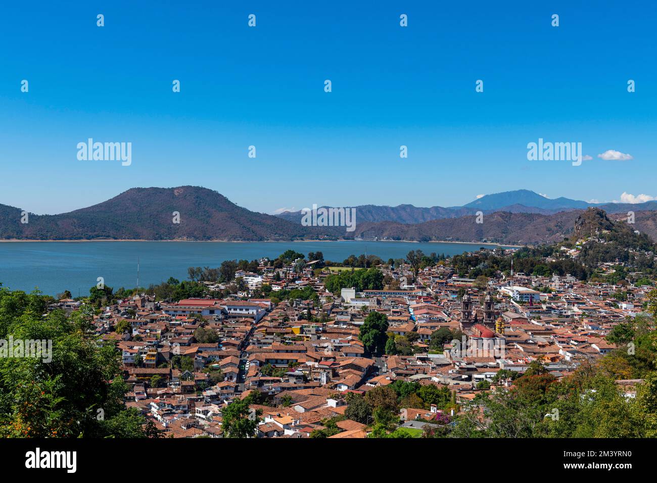 Overlook over Valle de Bravo and Lake Avandaro, state of Mexico, Mexico ...