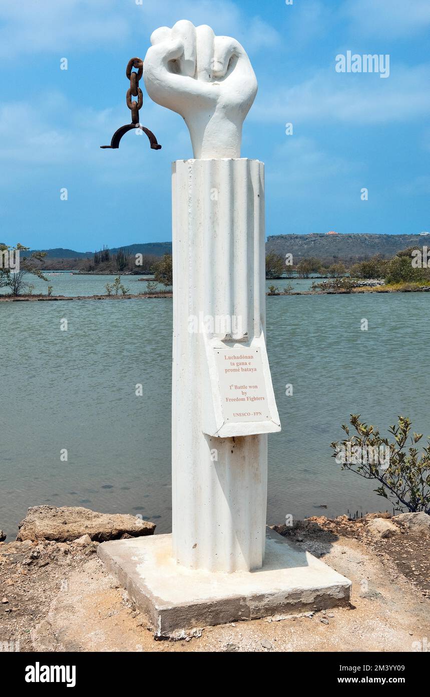Monument to freedom fighters Tula against slavery End of slavery Slave ...
