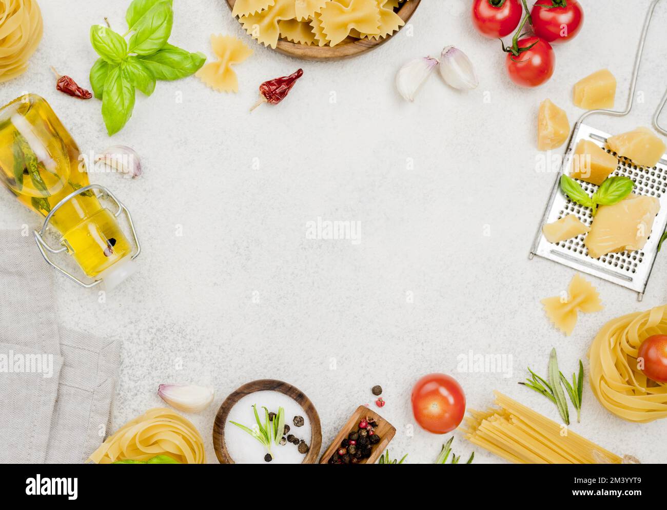 Italian food ingredients frame Stock Photo - Alamy