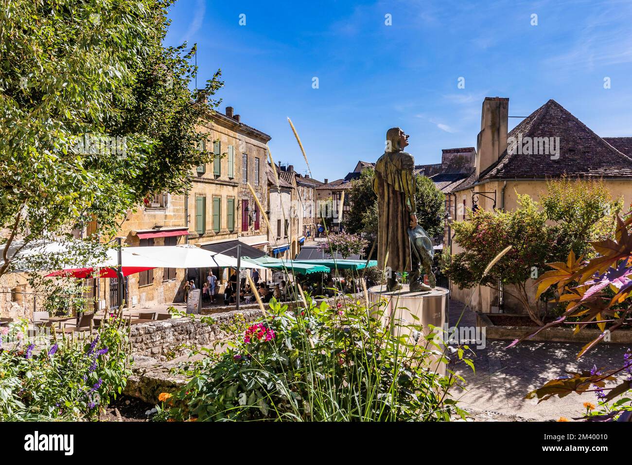 Statue of Cyrano de Bergerac in the old town of Bergerac, Périgord ...