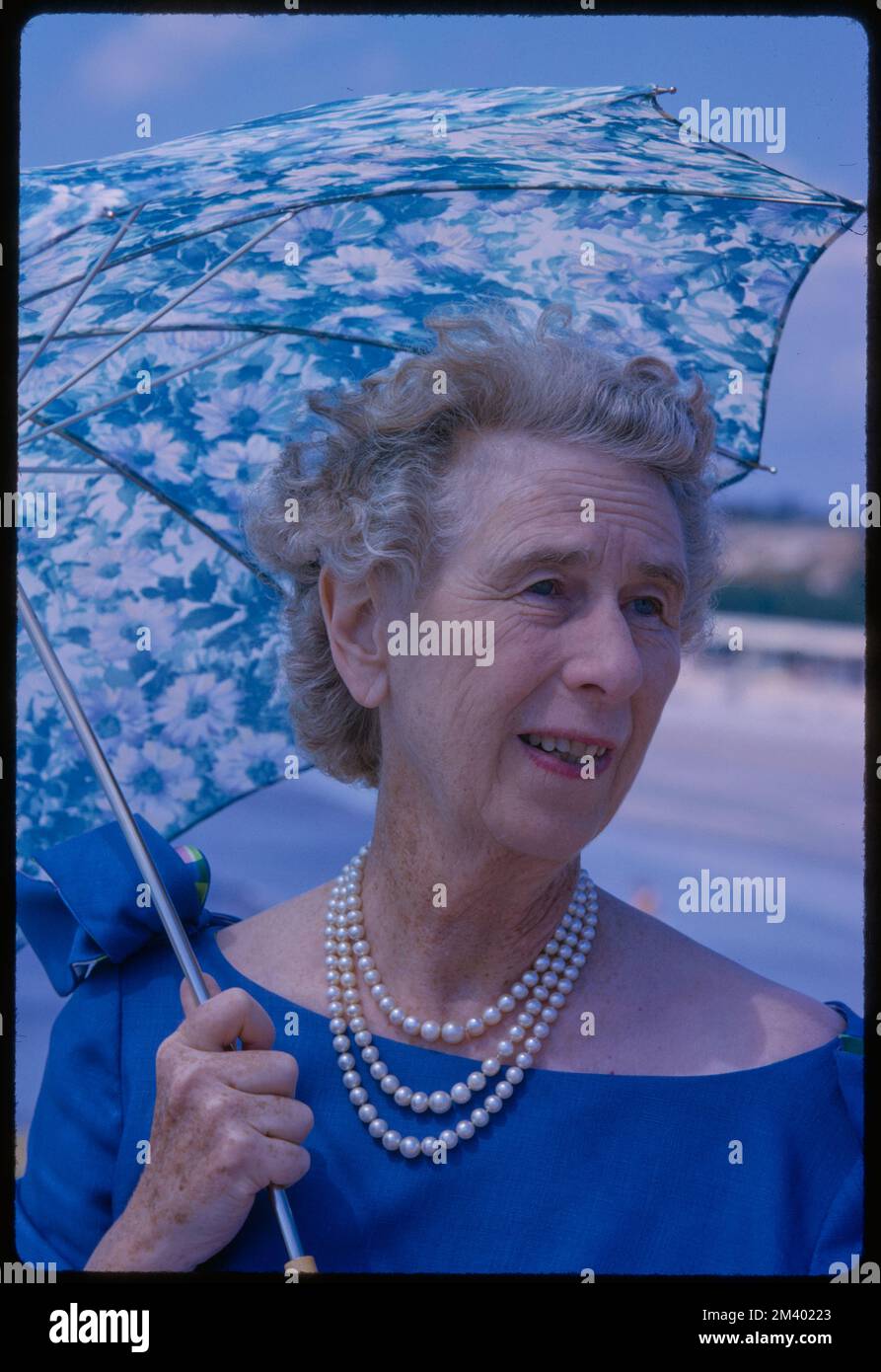 Mrs. Whitehouse with Parasol and Van Allen, Toni Frissell, Antoinette ...