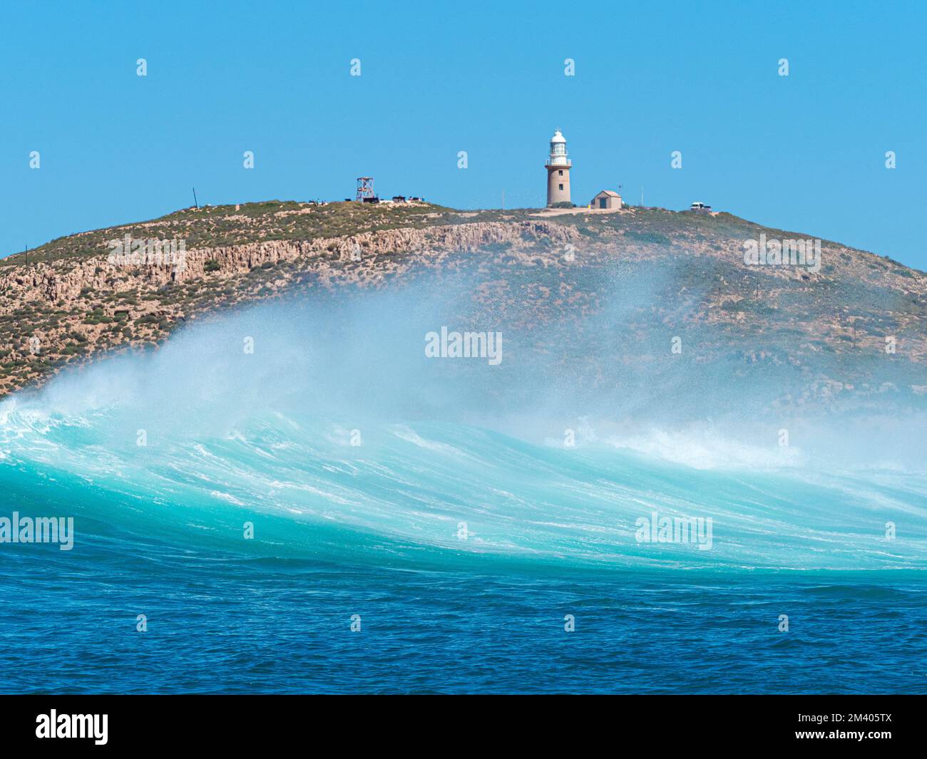 Large waves breaking at North Reef, Lighthouse Bay, Exmouth, Western ...
