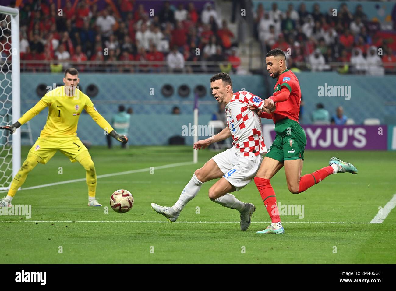 Ivan PERISIC (CRO), action, duels versus EN-NESYRI Youssef (MAR). hi ...