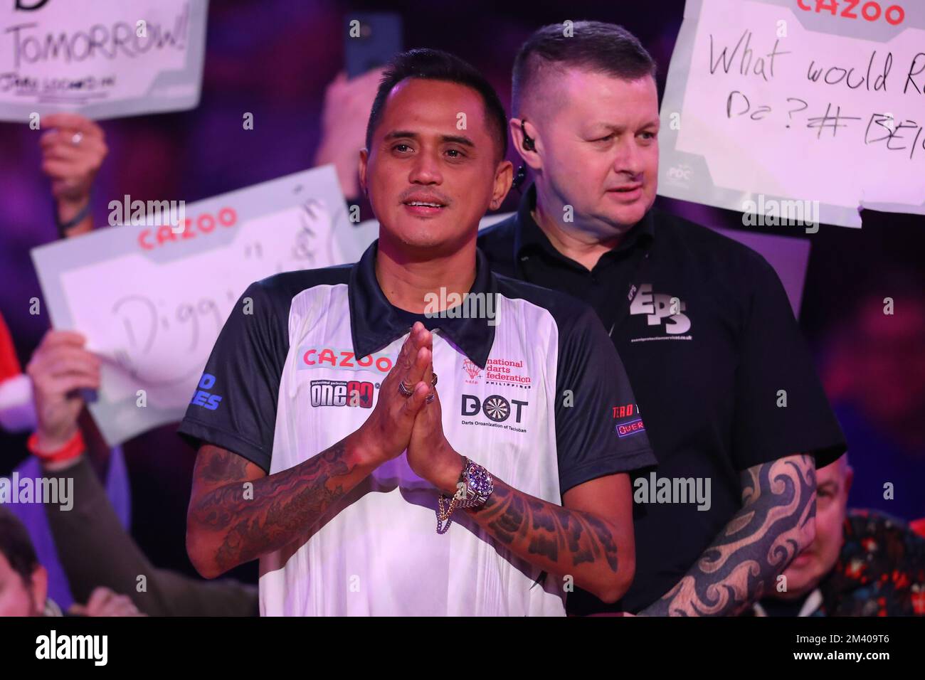 Alexandra Palace, London, UK. 17th Dec, 2022. 2022/23 PDC Cazoo World ...