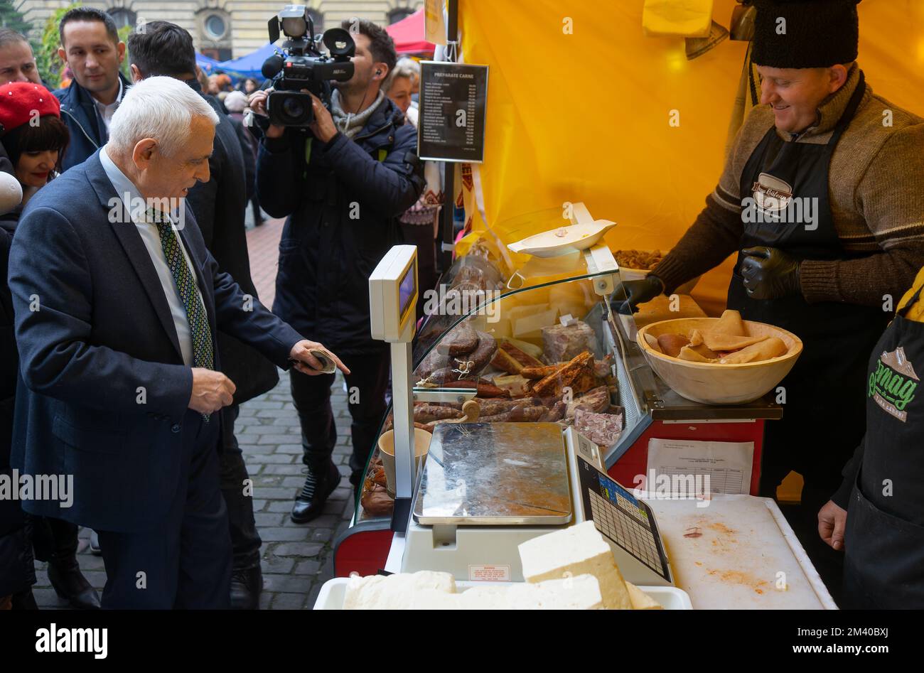 Romanian christmas products in bucharest hi-res stock photography and ...