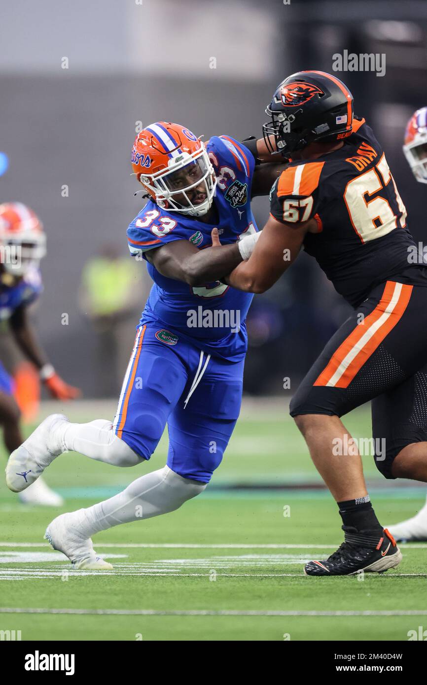 Las Vegas, NV, USA. 17th Dec, 2022. Oregon State Beavers offensive ...