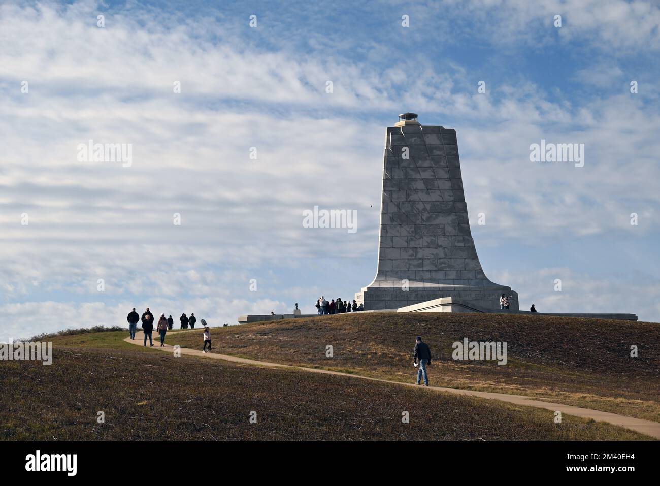 The Wright Brothers National Memorial marks the Dec 17, 1903 location ...