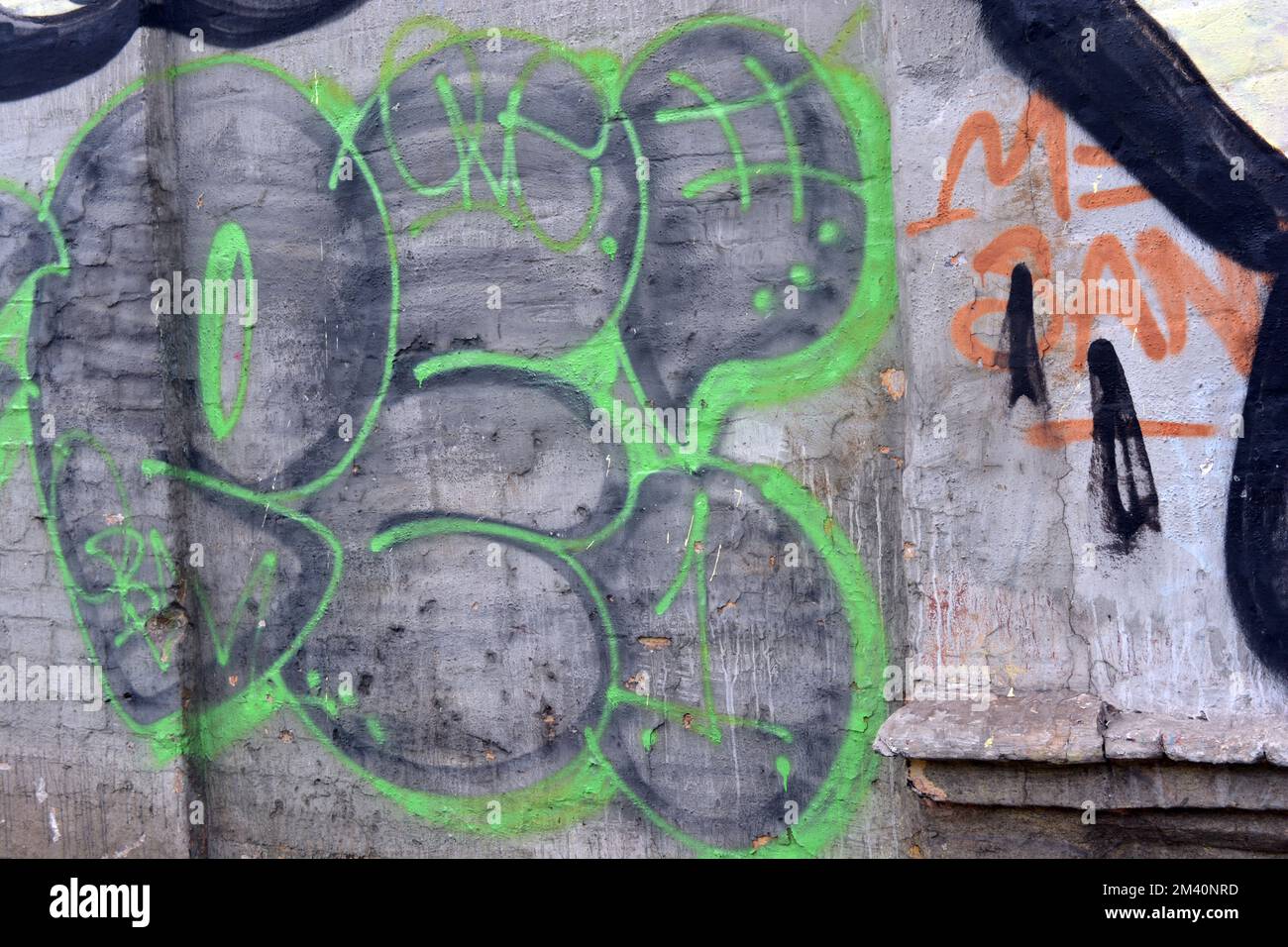 Spray can letters hi-res stock photography and images - Alamy