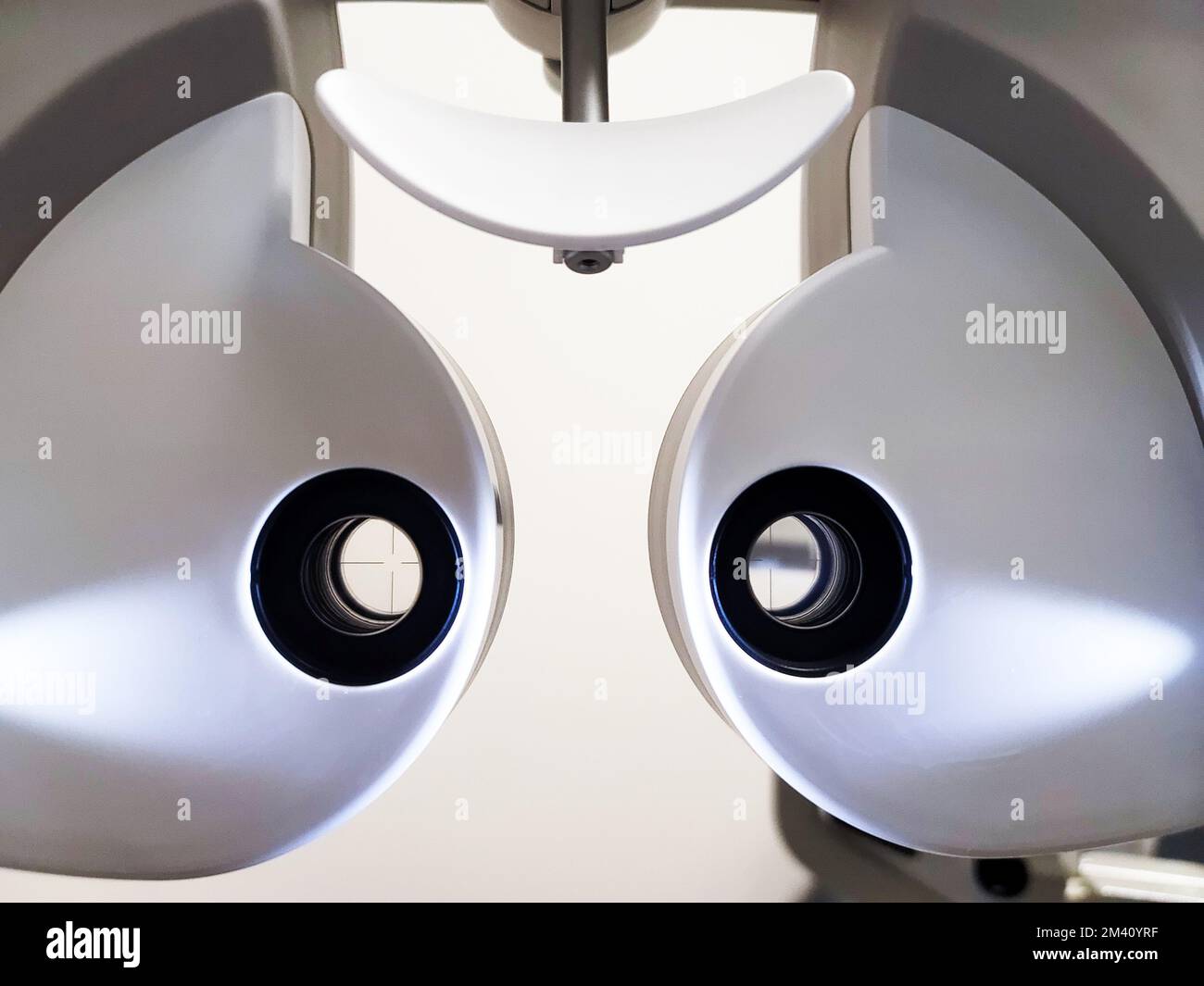 eye example equipment Pre-Screen check up for new glasses Stock Photo ...