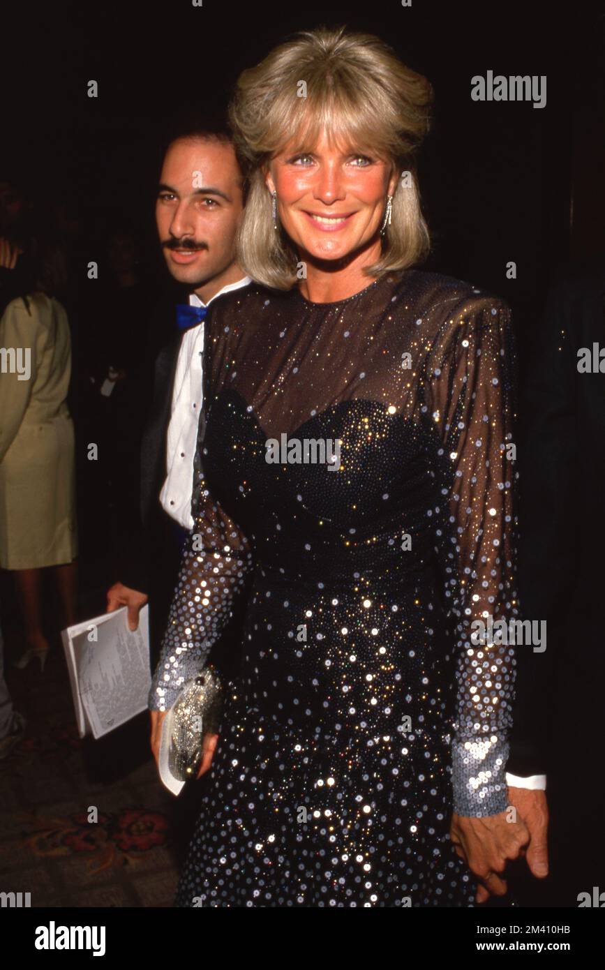 Linda Evans February 1988. Credit: Ralph Dominguez/MediaPunch Stock ...