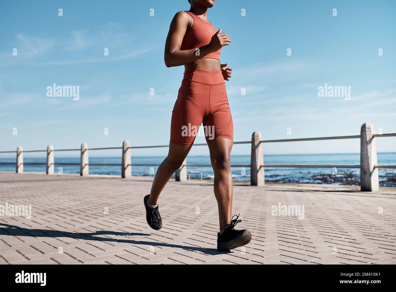Black woman legs hi-res stock photography and images - Alamy