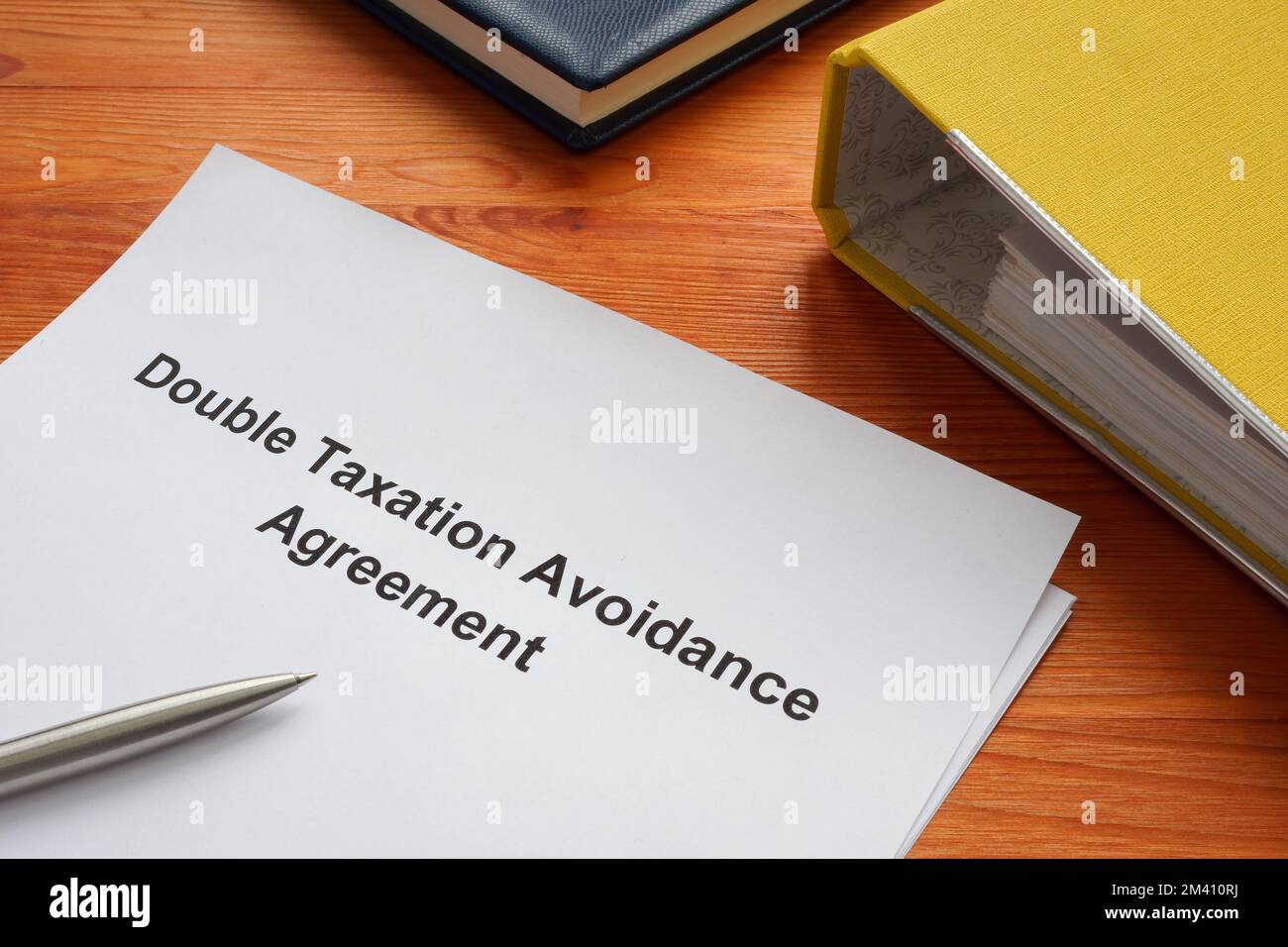 Tax corporate avoidance hi-res stock photography and images - Alamy